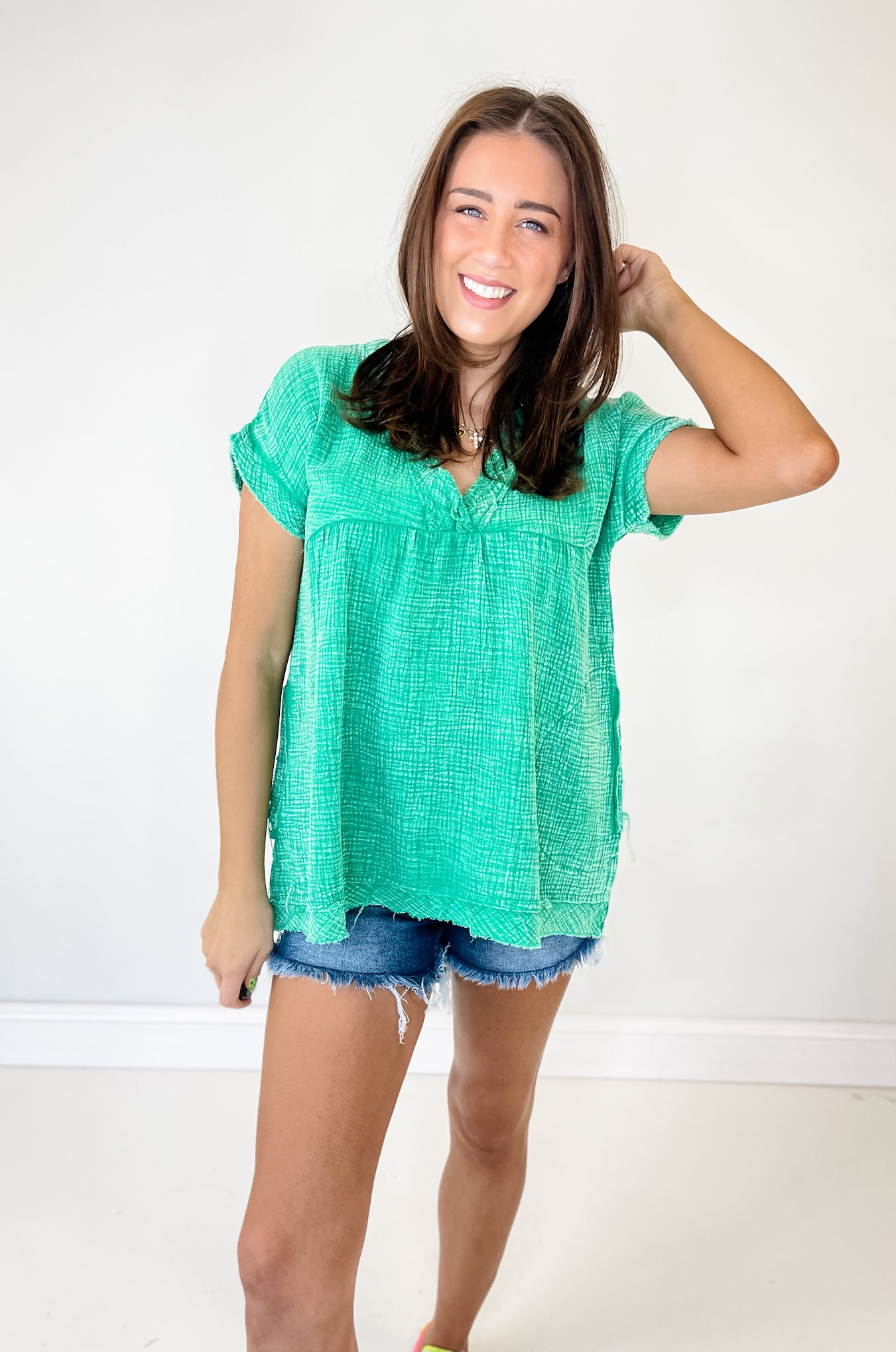 Lady in Luck Top - Kelly Green – Preppy Pineapple Boutique