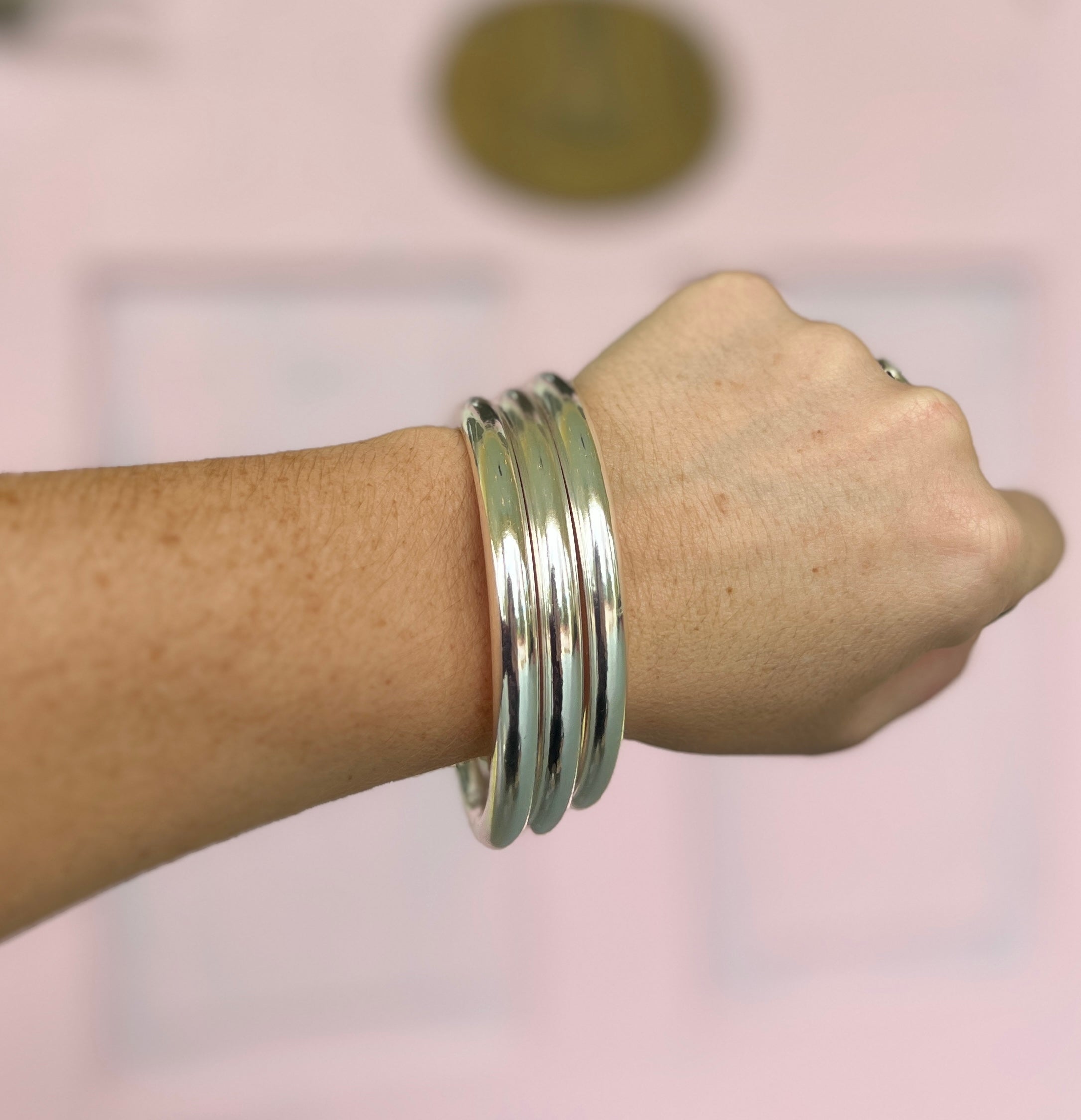 Metal Bangle Bracelet Set - Silver – Preppy Pineapple Boutique