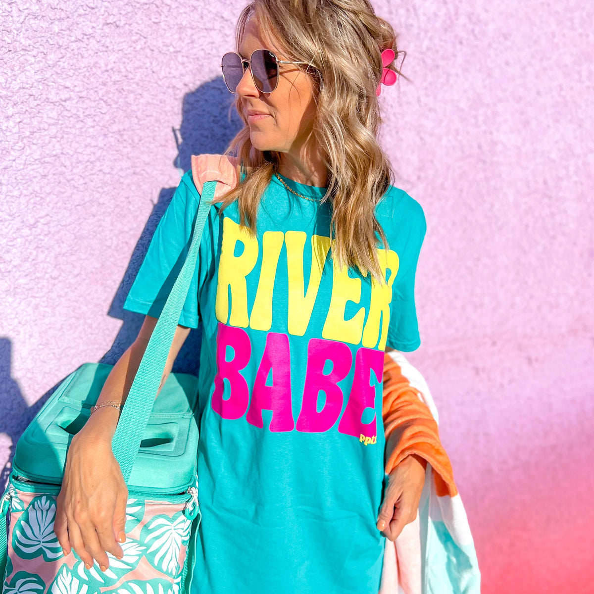 River Babe Tee – Preppy Pineapple Boutique